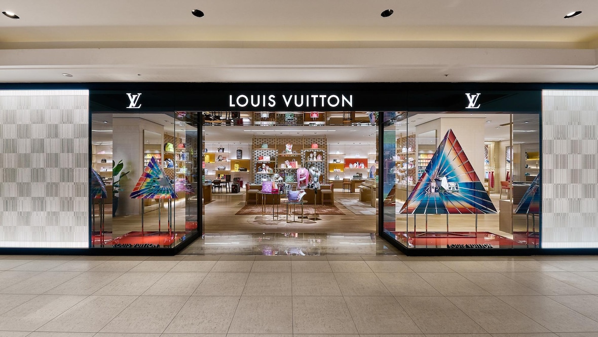Louis Vuitton Fukuoka Hakata Hankyu Butik di Fukuoka, JAPAN | LOUIS VUITTON