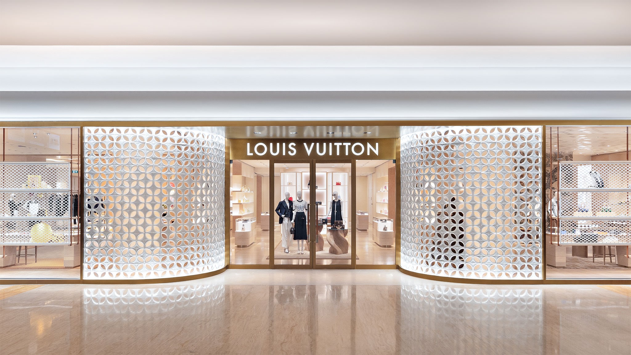Louis Vuitton Jakarta Plaza Indonesia Butik di Jakarta, Indonesia ...