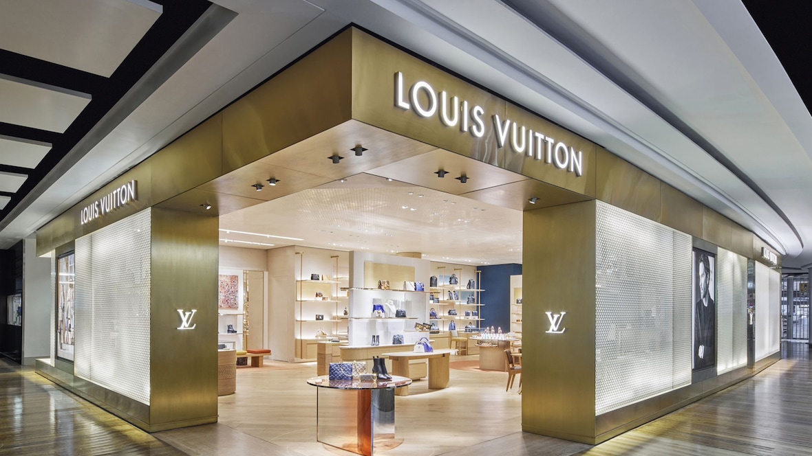 Louis Vuitton London Heathrow T3 Store in Hounslow, UNITED KINGDOM ...