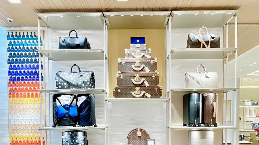 Louis Vuitton Kuwait Salhia Store in 13071 Safat, KUWAIT | LOUIS VUITTON