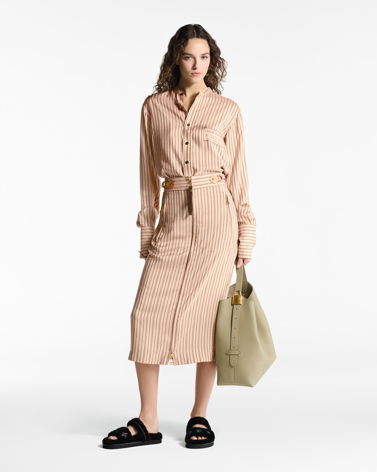 Low Key Hobo MM - 輕奢包 - M24974 | Louis Vuitton