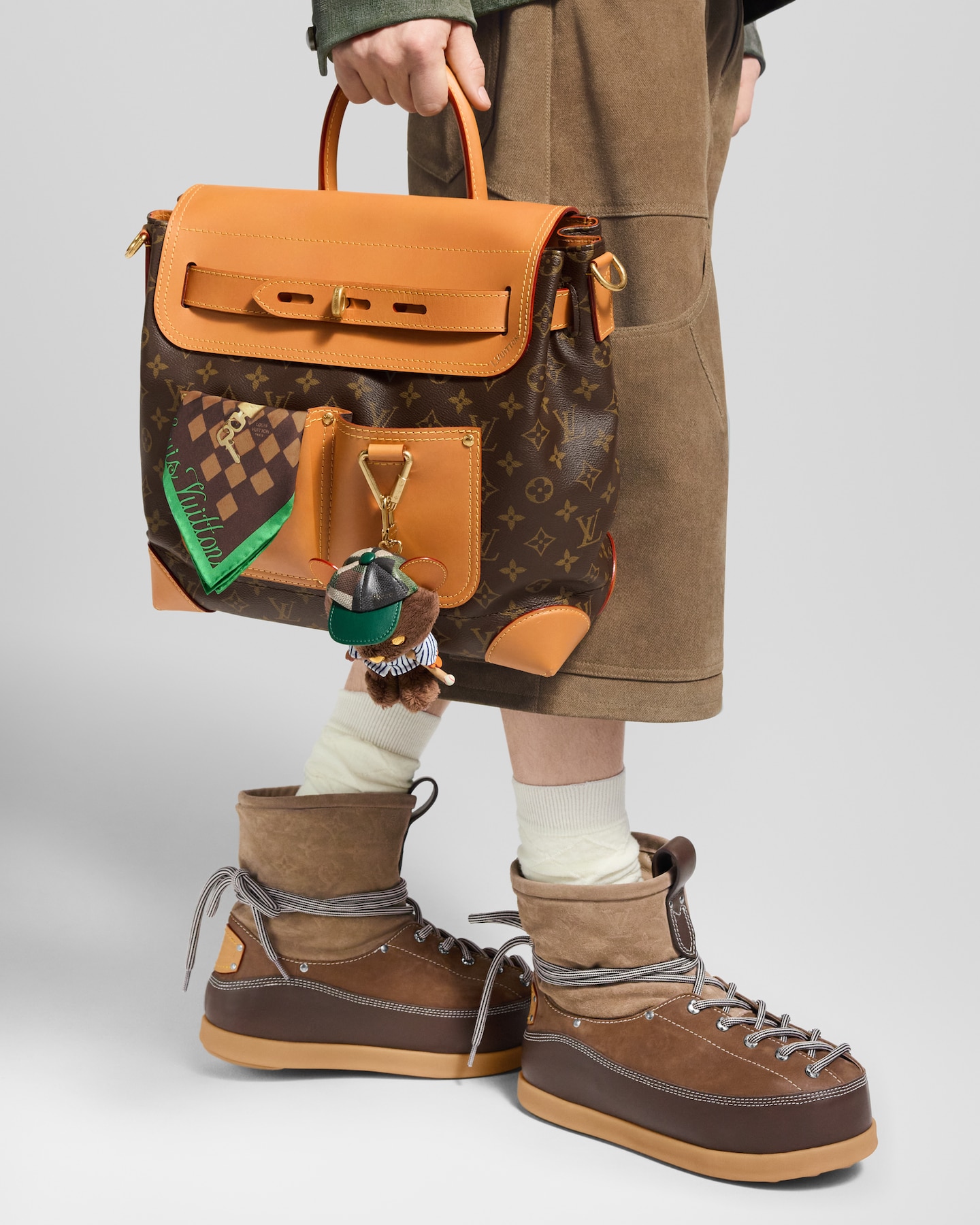 LV Louis Bear Bag Charm . - Luxury Accessories - M03177 Green | LOUIS ...