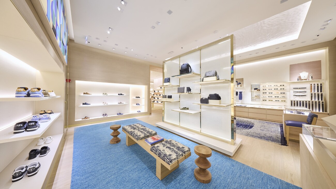 Izmir Butik di Balçova, TURKEY | LOUIS VUITTON